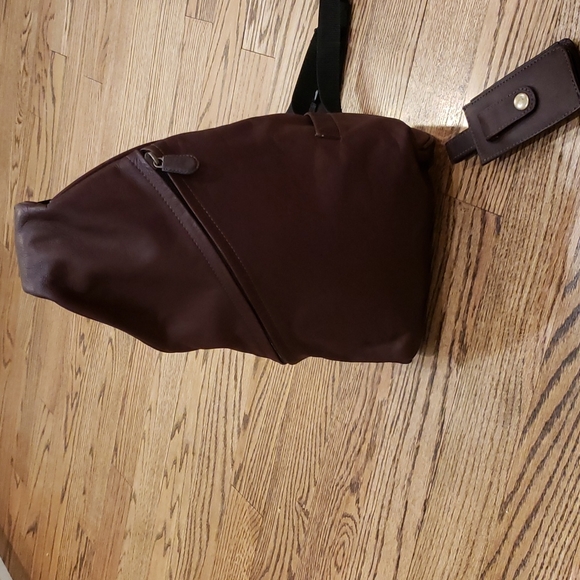 Boulder Ridge | Bags | Boulder Ridge Full Grain Cowhide Sling Bag ...